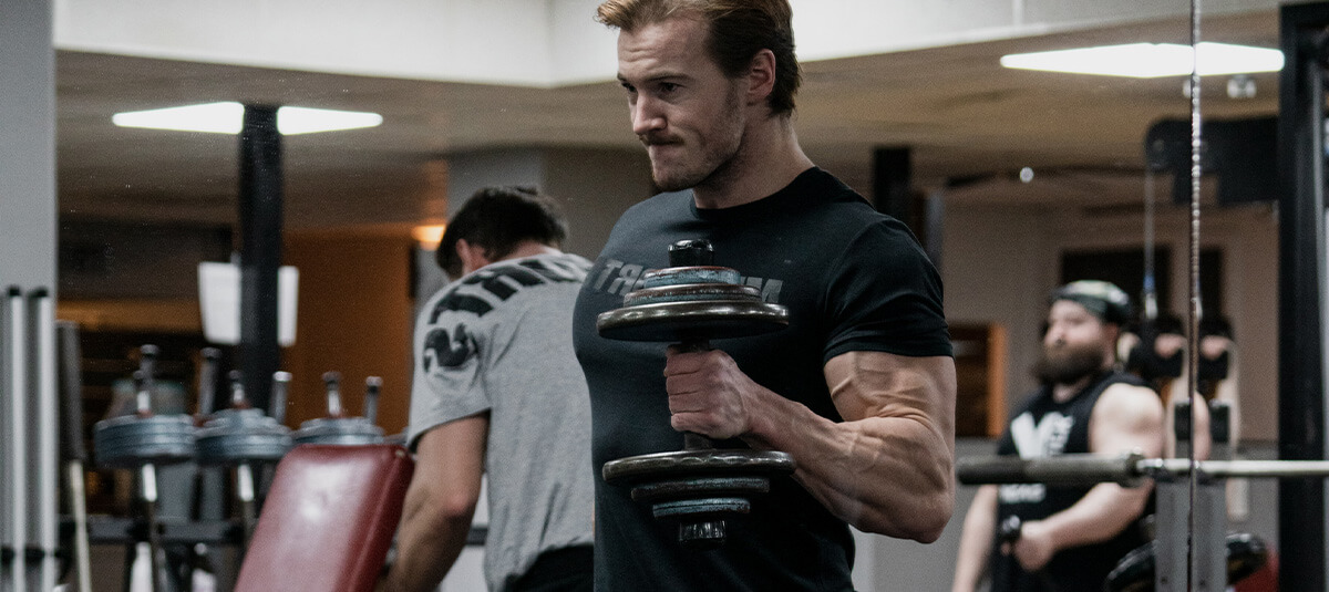 De 7 bästa biceps övningarna för att bygga stora armar | Blogg | MM Sports